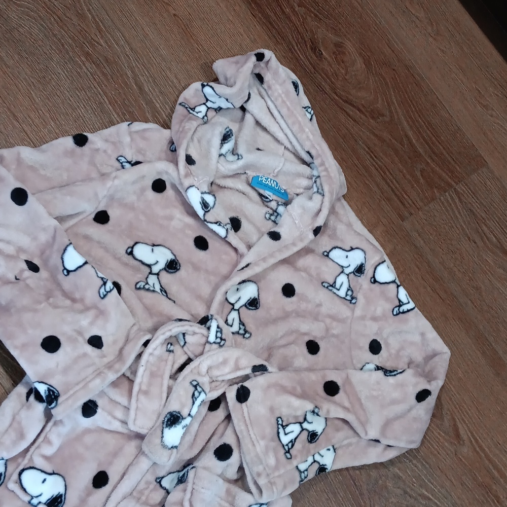 Peanuts Snoopy Thick Robe. #5327 - Gem